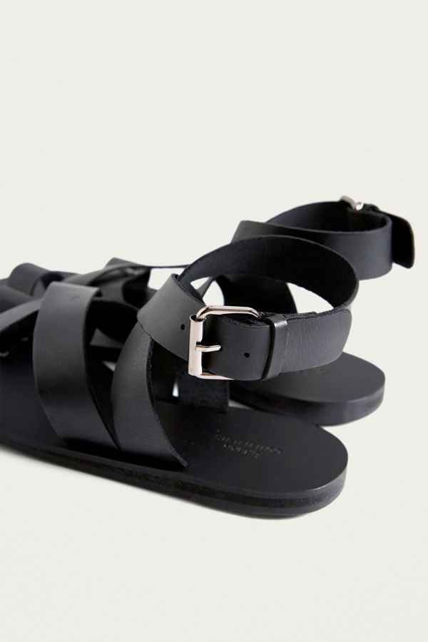 UO Black Toe Loop Cross Strap Sandals | Urban Outfitters