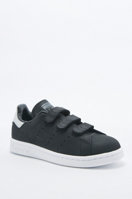 adidas Originals Stan Smith Black Velcro Trainers - Urban Outfitters