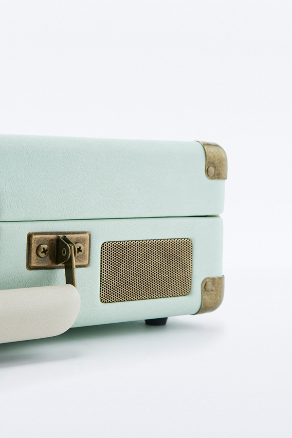 Crosley Cruiser Mint Vinyl Record Player | Urban Outfitters